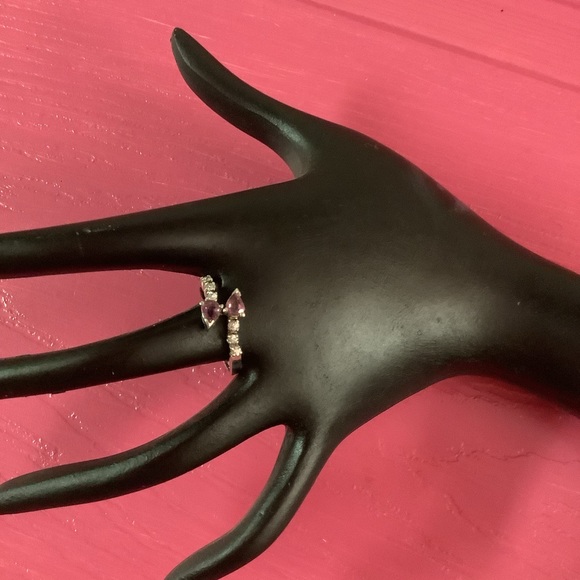 R129 | Jewelry | Vintage Y2k R29 Marked With Hallmark 925 Light Burgundy Gemstones Silver Ring ...